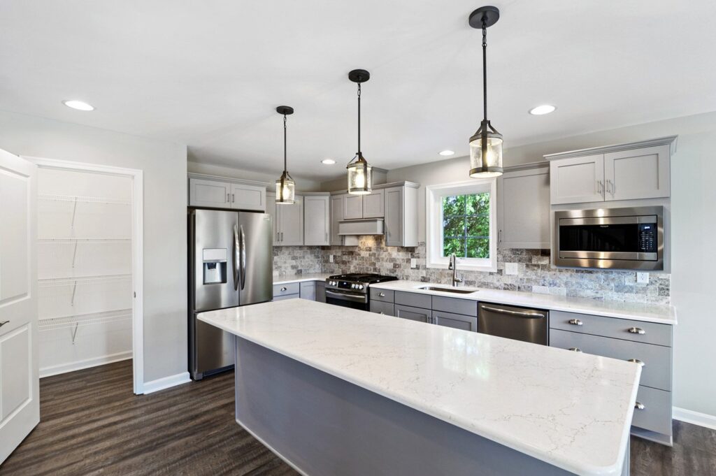Jefferson with Extended Dining Room | Blue Hen Construction