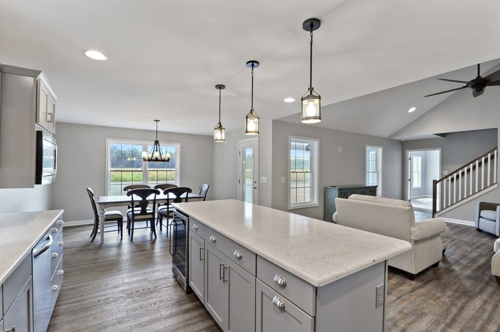 Jefferson with Extended Dining Room | Blue Hen Construction